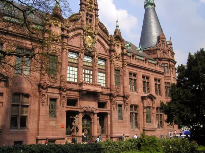 Come and find out the 8 best libraries in Germany! | Unique Blog