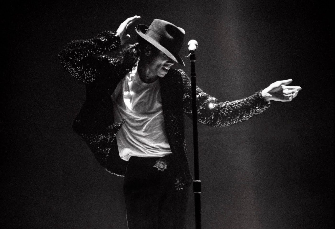 Mid-Century Design Celebrates Iconic Artists… Michael Jackson | Unique Blog